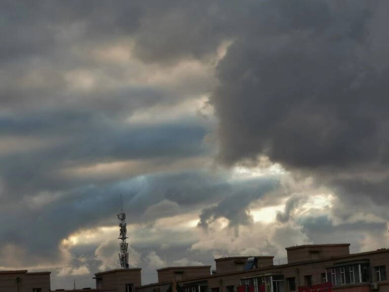 杨贵福 – 重剑无锋，大巧不工